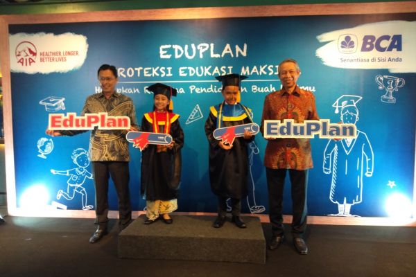 AIA dan BCA Luncurkan Asuransi Pendidikan - Stabilitas